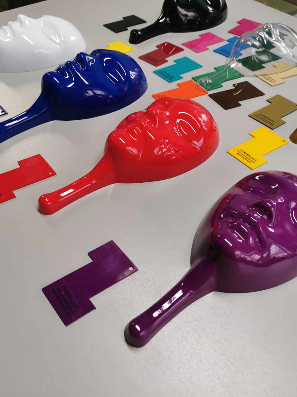 Маски для игры в Мафию